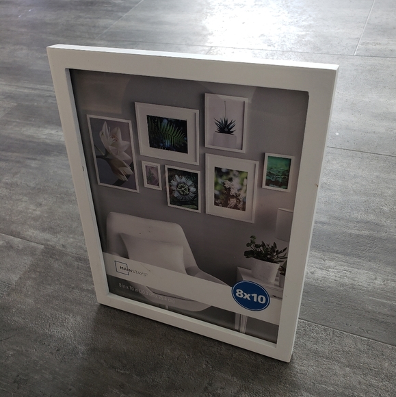 Mainstays | Accents | White Classic Mainstays Picture Frame | Poshmark